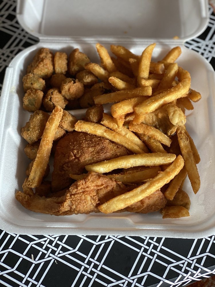 MR CHARLES CHICKEN & FISH - Updated July 2024 - 86 Photos & 91 Reviews ...