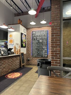 PIZZA SHUTTLE - Updated December 2025 - 65 Photos & 64 Reviews - 1801 ...