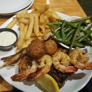 THE CATFISH PLACE - 338 Photos & 269 Reviews - Seafood - 2324 13th St ...