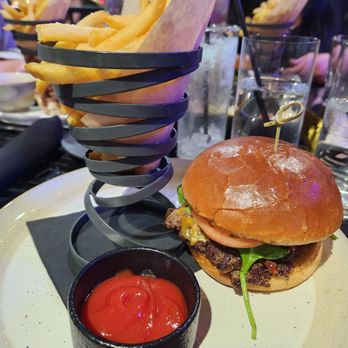 CRAFTZ LOUNGE - Updated July 2024 - 282 Photos & 154 Reviews - 3720 ...