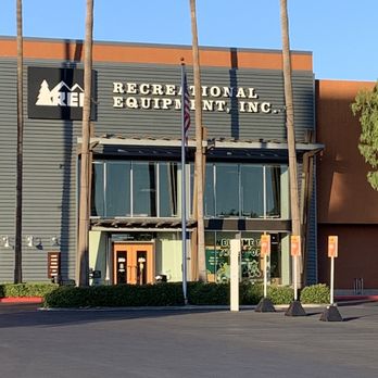 REI - Updated December 2024 - 439 Photos & 563 Reviews - 2962 El Camino ...