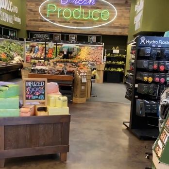 GOOD EARTH MARKETS - Updated December 2025 - 61 Photos & 25 Reviews ...