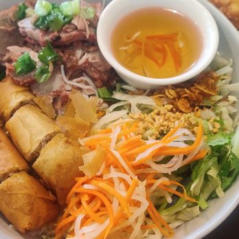 PHO SPOT - Updated October 2025 - 394 Photos & 558 Reviews - 1769 ...