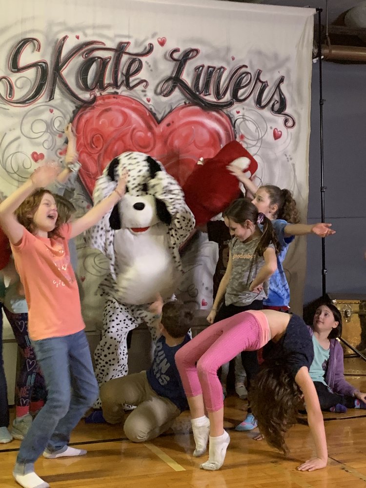 SKATE LUVERS ROLLER PALACE - 15 Photos - 1684 Adirondack St, Rochester ...