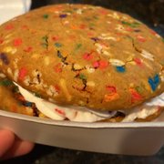 FAMOUS 4TH STREET DELICATESSEN - 1025 Photos & 663 Reviews - 700 S 4th ...