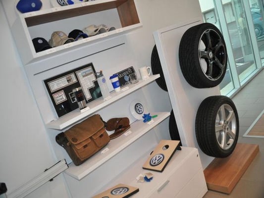 PARAMOUNT VOLKSWAGEN - Updated December 2025 - 16 Photos & 14 Reviews ...