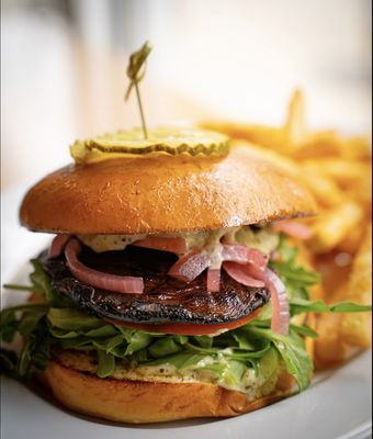 LUNADA MARKET & DELI - Updated March 2026 - 215 Photos & 77 Reviews ...