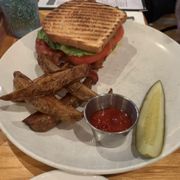 12 SOUTH TAPROOM & GRILL - 181 Photos & 371 Reviews - 2318 12th Ave S ...