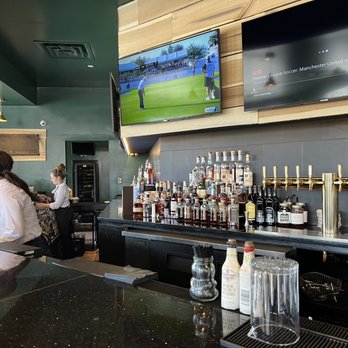 OLDE DOMINION TAVERN - Updated January 2026 - 77 Photos & 65 Reviews ...