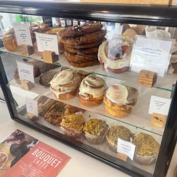 BANDIT COFFEE CO. - 535 Photos & 408 Reviews - 2662 Central Ave, Saint ...