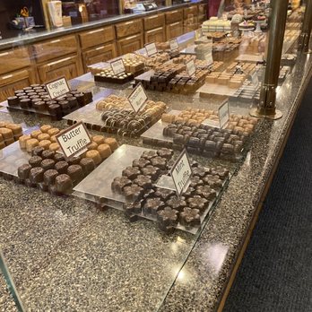 CHOCOLATERIE STAM - AMES - Updated January 2026 - 38 Photos & 61 ...