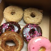 COUNTRY DONUTS - Updated September 2025 - 81 Photos & 315 Reviews ...