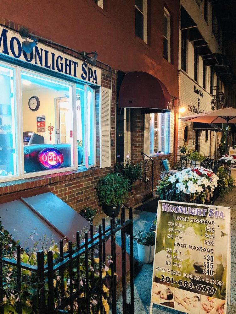 MOONLIGHT SPA - Updated March 2025 - 96 Photos & 128 Reviews - 722 ...