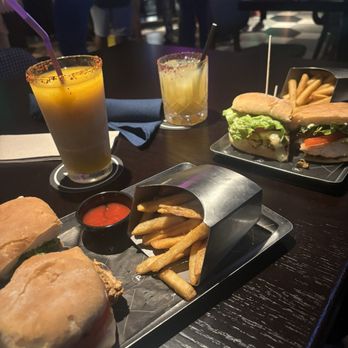 PUTTSHACK - HOUSTON - Updated July 2024 - 328 Photos & 192 Reviews ...