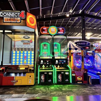 SUPERCHARGED ENTERTAINMENT - Updated October 2025 - 177 Photos & 118 Reviews - 40 Commerce Blvd ...