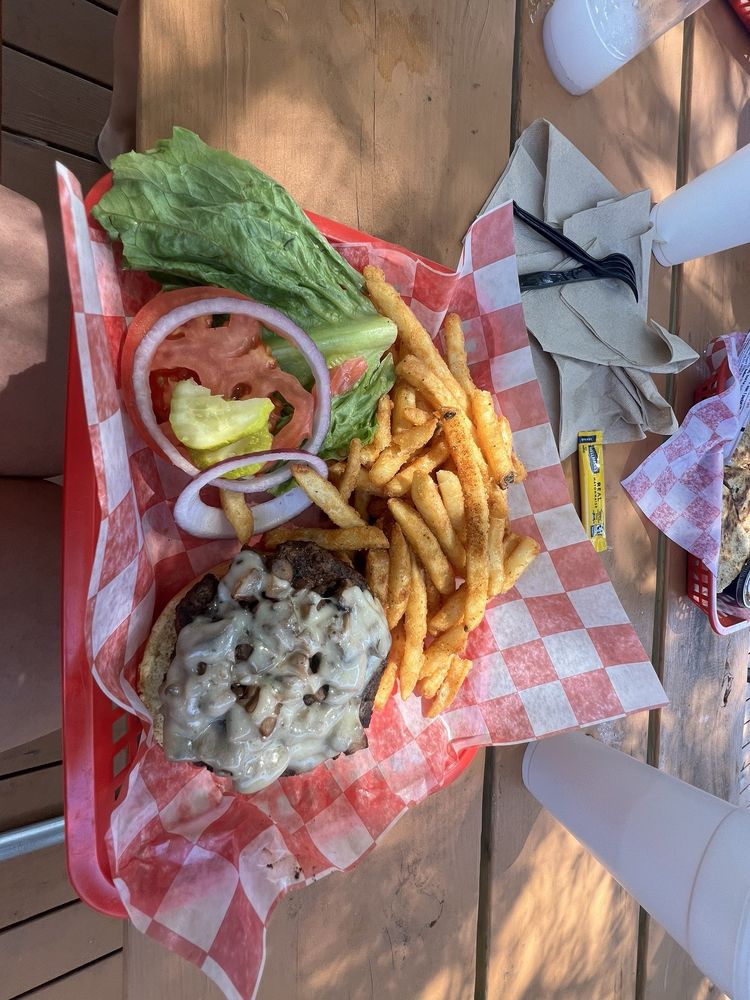 THE GRILL AT CLEMSON MARINA - Updated April 2025 - 20 Photos & 28 ...