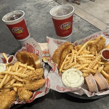 RAISING CANE’S CHICKEN FINGERS - Updated January 2026 - 212 Photos & 82 ...