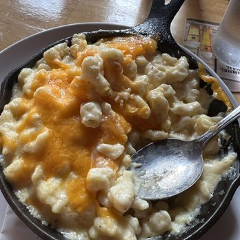 BERLINER PUB - Updated May 2024 - 719 Photos & 697 Reviews - 221 Main ...