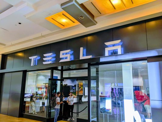 TESLA MOTORS - Updated October 2025 - 54 Photos & 27 Reviews - 5135 W ...
