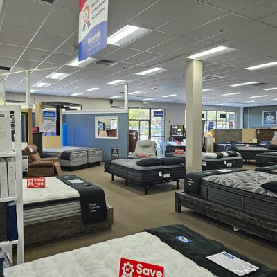 MANCINI’S SLEEPWORLD - UNION CITY - Updated May 2025 - 78 Photos & 556 ...