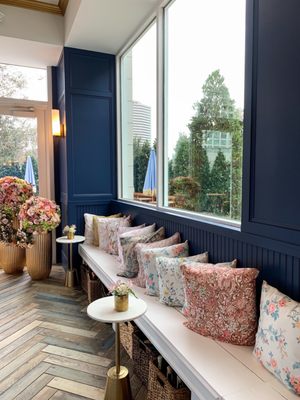 LITTLE HEN - HOUSTON - Updated August 2025 - 1321 Photos & 456 Reviews ...