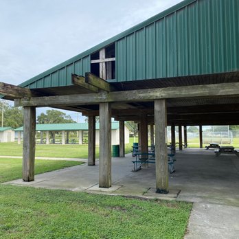 SPRINGHEAD PARK - Updated October 2025 - 18 Photos - 3410 Nesmith ...