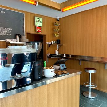 MADE RITE COFFEE - Updated December 2025 - 31 Photos - 68 Wales Avenue ...