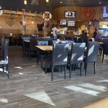 RED PIER CAJUN SEAFOOD & BAR - RIDGEWAY - Updated September 2025 - 145 ...