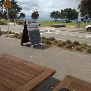 THE POSTMAN’S LEG - 11 Photos & 14 Reviews - Glenfield Rd, Auckland ...