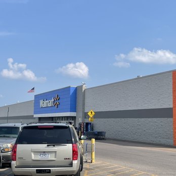 WALMART SUPERCENTER - Updated December 2025 - 77 Photos - 1309 NW 12th ...