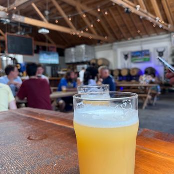 STANDARD DEVIANT BREWING - Updated July 2025 - 288 Photos & 218 Reviews - 280 14th St, San ...