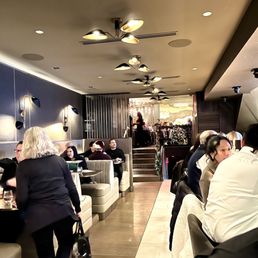 T BAR - Updated November 2024 - 65 Photos & 43 Reviews - 116 E 60th St ...