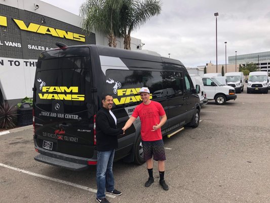 FAM VANS - Updated August 2024 - 355 Photos & 249 Reviews - 10870 ...