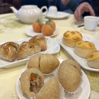 CANTON MANOR - Updated May 2024 - 465 Photos & 98 Reviews - 220-15 ...