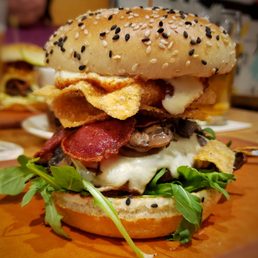HAMBRGR - Updated December 2025 - 282 Photos & 238 Reviews - 49 King ...