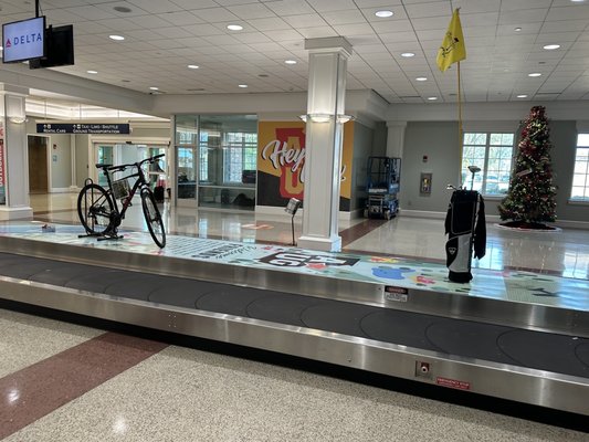 AUGUSTA REGIONAL AIRPORT - Updated September 2025 - 199 Photos & 137 ...