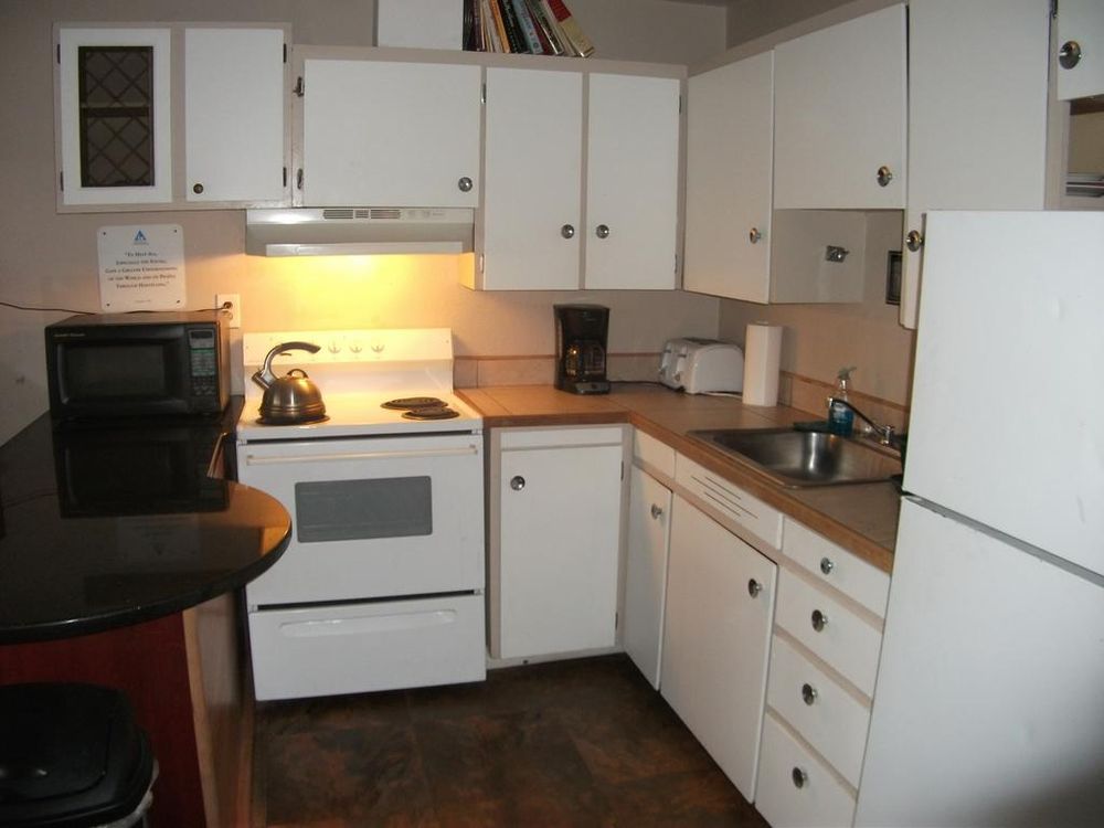 BENT PROP INN & HOSTEL OF ALASKA - Updated September 2025 - 12 Photos ...