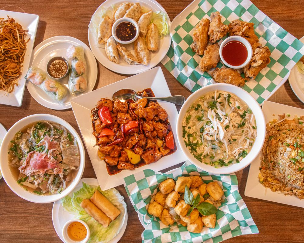 PHO LIVE - Updated June 2026 - 90 Photos & 33 Reviews - 6250 Columbia ...