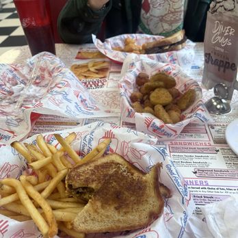 BOOM-A-RANG DINER - Updated December 2025 - 71 Photos & 75 Reviews ...