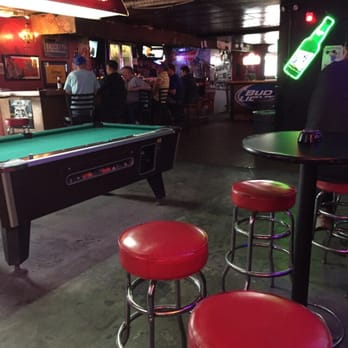 R & R BAR - Updated December 2025 - 61 Photos & 28 Reviews - 701 S ...