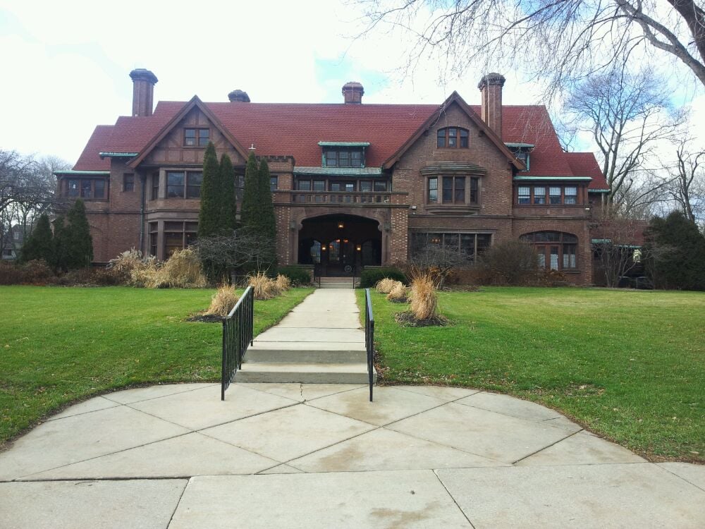 UWM EDITH S HEFTER CONFERENCE CENTER - Updated October 2025 - 3271 N ...