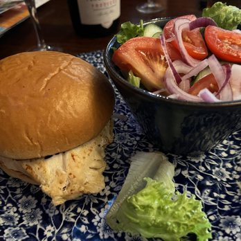 THE EIGHT BELLS - Updated July 2025 - 11 Photos & 13 Reviews - 19 ...