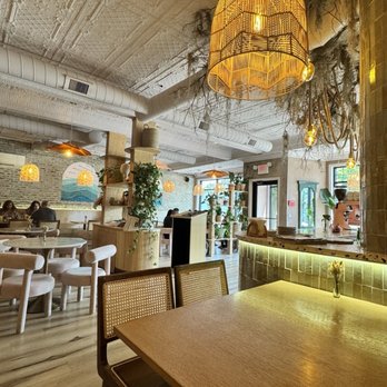 HATCH 44 CAFE - Updated July 2024 - 55 Photos & 32 Reviews - 401 Main ...