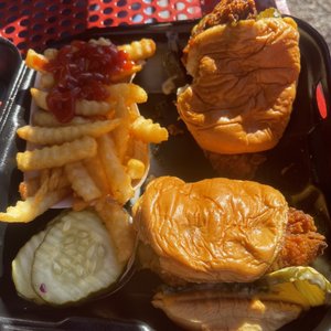 DAVE’S HOT CHICKEN - 109 Photos & 124 Reviews - 1567 N Cooper Rd ...