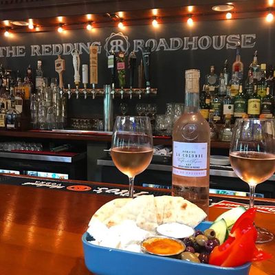 THE REDDING ROADHOUSE - 48 Photos & 122 Reviews - 406 Redding Rd ...