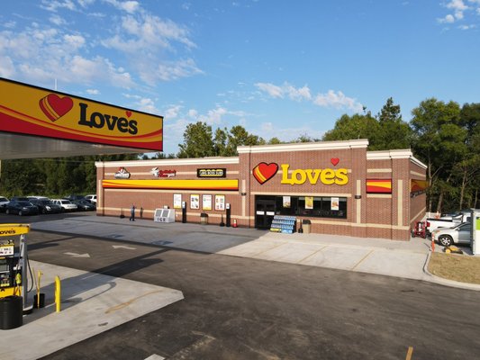 LOVE’S COUNTRY STORE - Updated May 2025 - 37 Photos & 16 Reviews - 706 ...