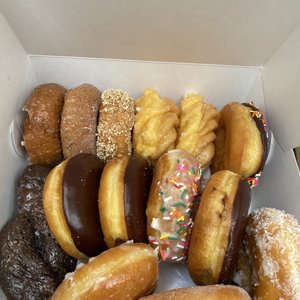 TOP DONUT - 43 Photos & 85 Reviews - Donuts - 700 Aiken St, Lowell, MA ...