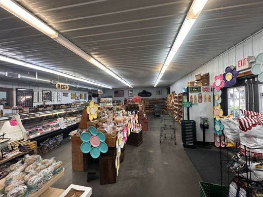 COUNTRY MARKET - Updated July 2025 - 11 Photos & 17 Reviews - 1610 ...