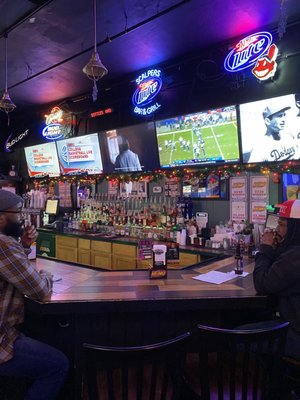 SCALPERS BAR & GRILLE - Updated February 2025 - 674 Photos & 88 Reviews ...