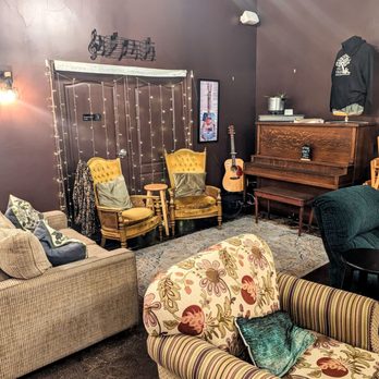 THE FIG TREE COFFEE, ART, & MUSIC LOUNGE - Updated August 2024 - 311 ...